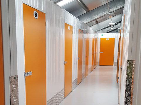 Self Storage - Move It & Store It Right